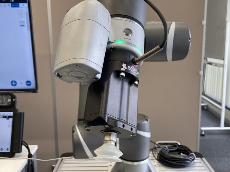 誰でもできるTM-ROBOT58 Plug&Play ROBOTIQ製グリッパー3 前編｜SSI株式会社